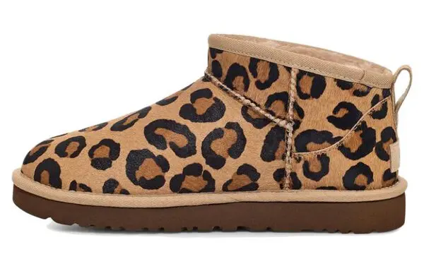 UGG Classic Ultra Mini Spotty Ankle Boots - Leopard
