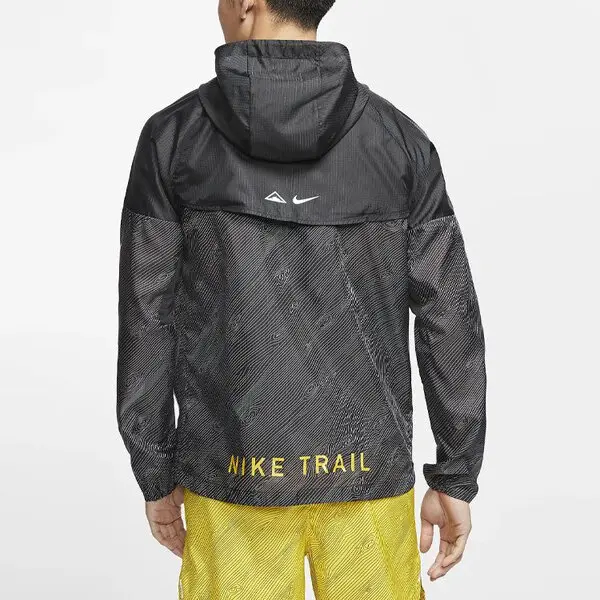 Nike Windrunner Hooded Trail Running Jacket