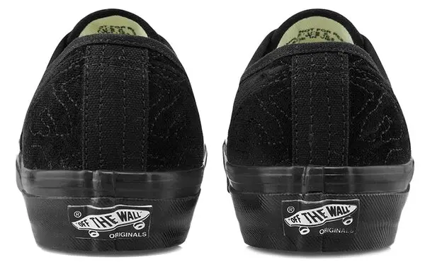 VANS Og Authentic Lx Velvet Embroidery Leopard Sneakers - Black
