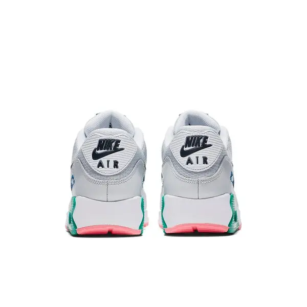 Nike Max 90 Essential Sneakers