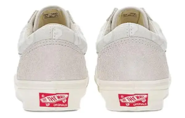 VANS X Undefeated Old Skool Sneakers - White/grey