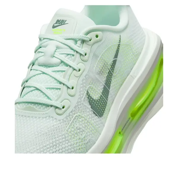 Nike Zoom Vomero Premium Sneakers - Barely Volt/white