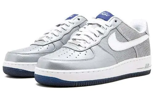 Nike Force 1 Low Premium 'futura' Sneakers - Silver/white