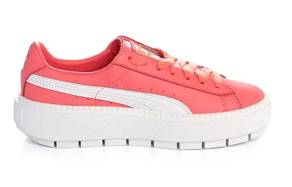 PUMA Platform Trace Leather Cleated Low Top Sneakers