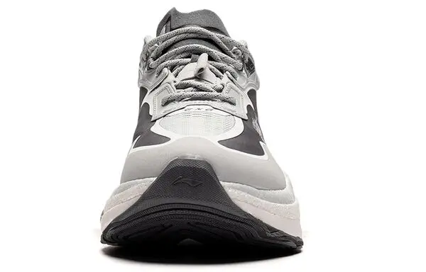 LI-NING Infinity Low Top Sneakers