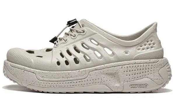 LI-NING Titan Trek Athletic Shoes