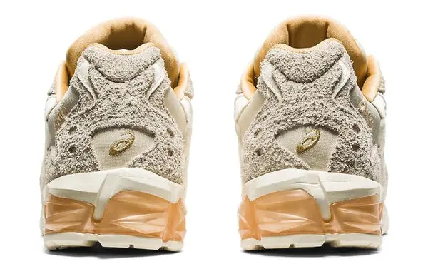 Asics Gel-kayano 5 Kzn "box Of Chocolates" Sneakers - White/gold