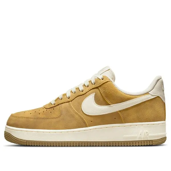 Nike Force 1 '07 Low Top Sneakers - Brown/white