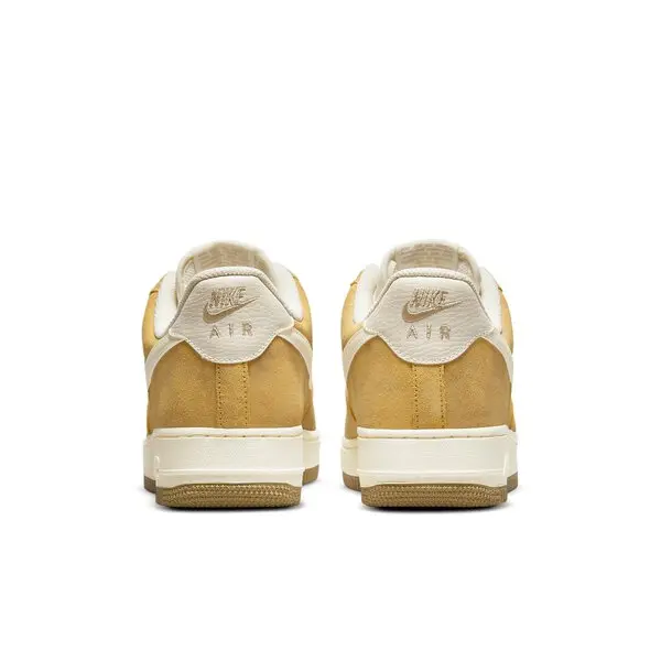 Nike Force 1 '07 Low Top Sneakers
