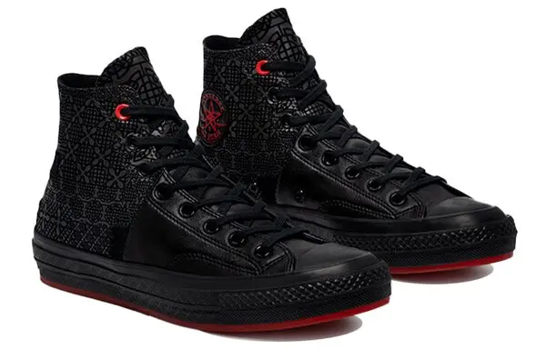 CONVERSE Chuck 70 Hi Sneakers - Black/red