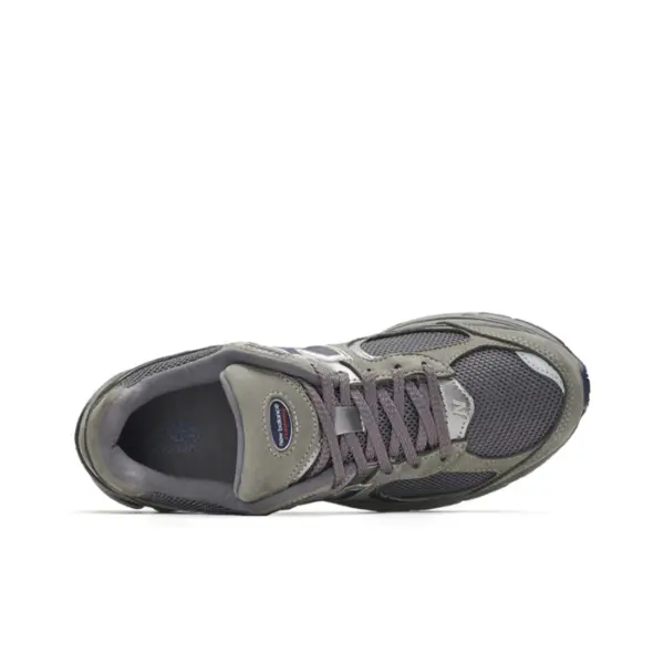 NEW BALANCE 2002r Sneakers - Grey