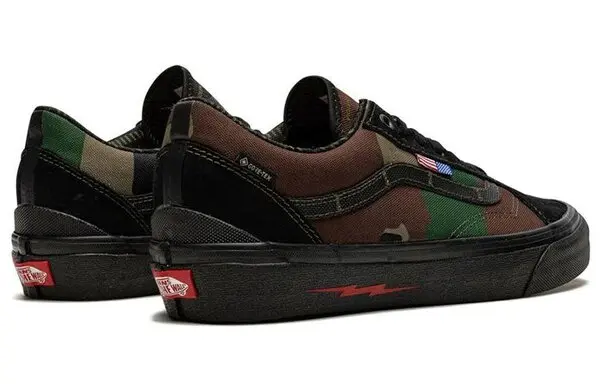VANS Defcon X Old Skool Gtx 'black Woodland Camo' Sneakers