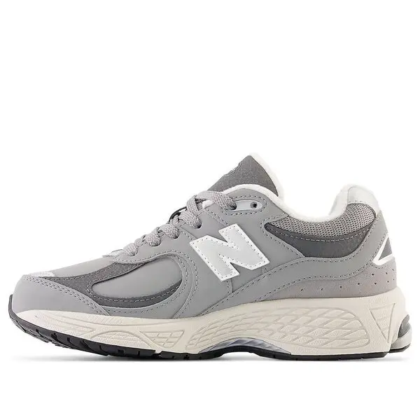 NEW BALANCE 2002r Sneakers - Gray