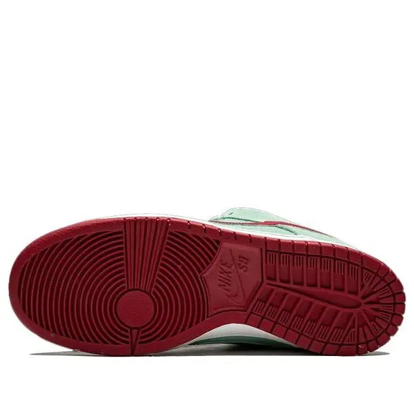 Nike Dunk Low Pro Sneakers - Green