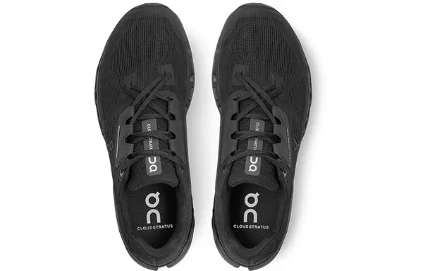 On Cloudstratus Sneakers