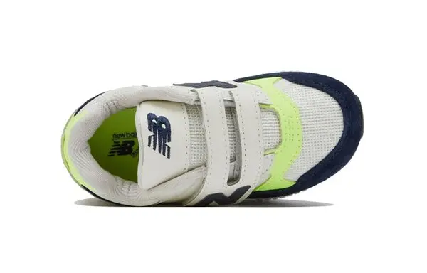 NEW BALANCE 530 Series Athletic Sneakers