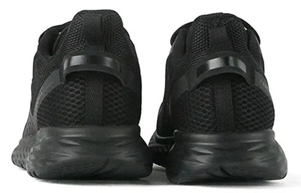 ANTA Athletic Lace-up Sneakers