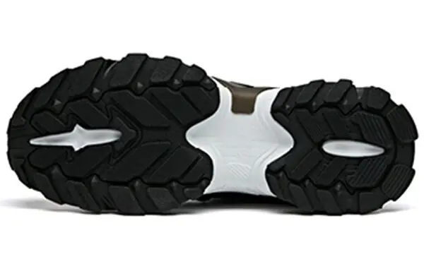 ANTA Outdoor Series Lace-up Sneakers