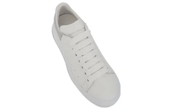 Alexander McQueen Oversized Sneakers - White/silver