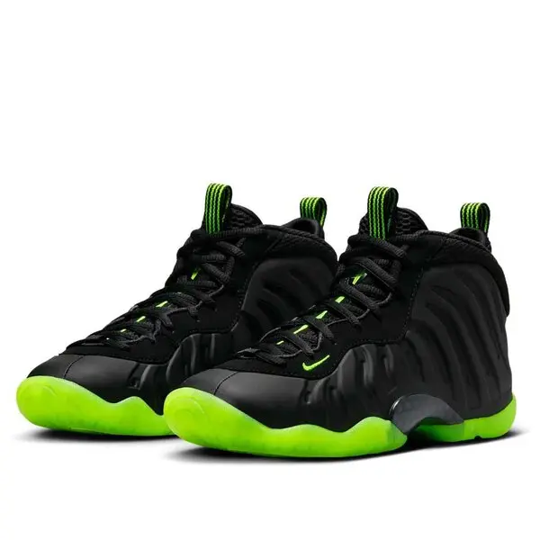 Nike Foamposite One Sneakers
