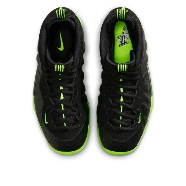 Nike Foamposite One Sneakers