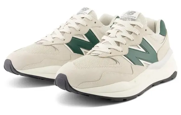 NEW BALANCE 57/40 Sneakers - Beige/green