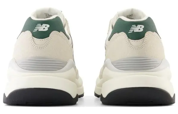 NEW BALANCE 57/40 Sneakers - Beige/green