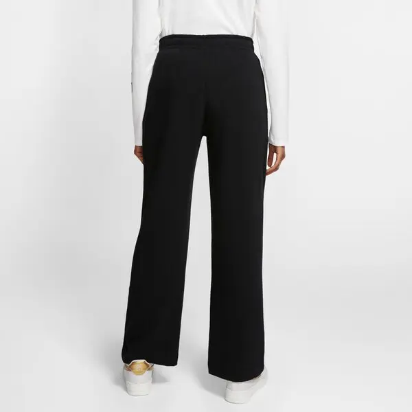 Nike Club Sweatpants