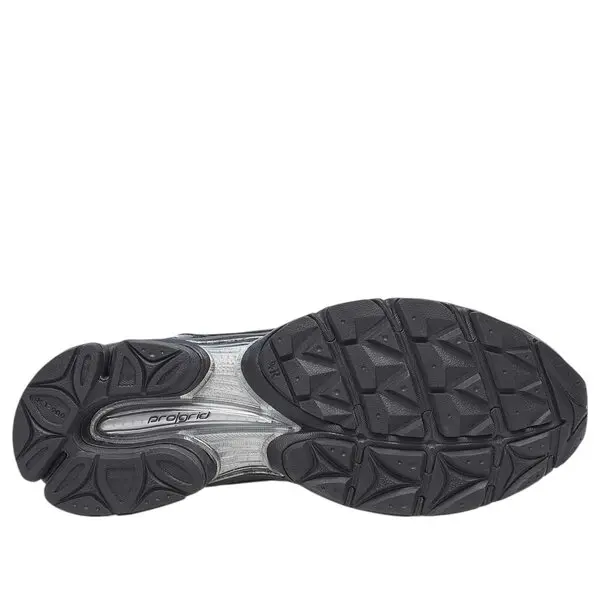 Saucony Progrid Triumph 4 Chroma Sneakers - Black