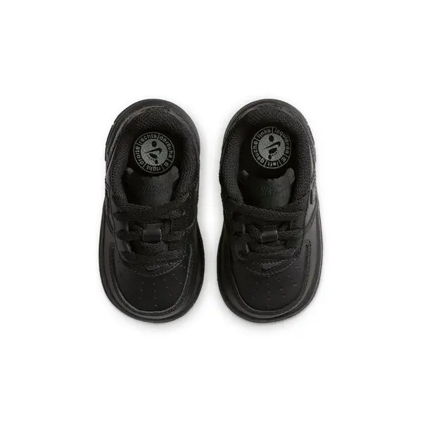 Nike Force 1 '06 "triple" Sneakers