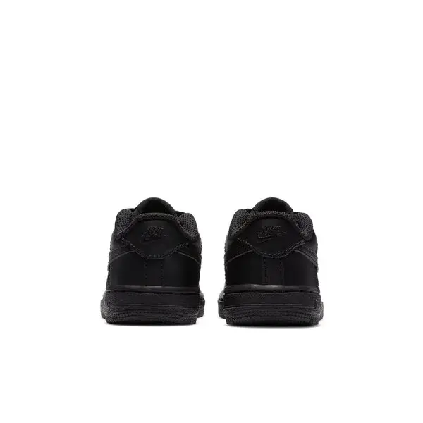 Nike Force 1 '06 "triple" Sneakers