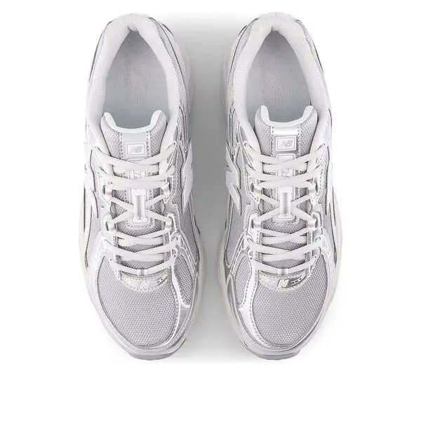 NEW BALANCE 740 - Metallic Silver