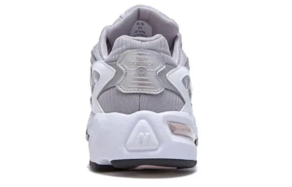 NEW BALANCE 725 Low Top Lace Up Sneakers - Silver/pink/white