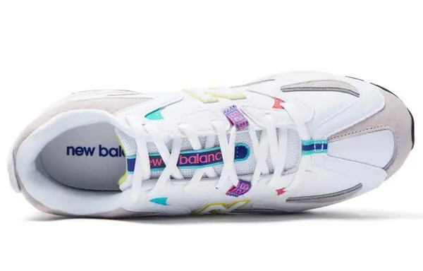 NEW BALANCE 828 Sneakers - Grey/pink