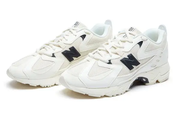 NEW BALANCE 828 Sneakers - White/black