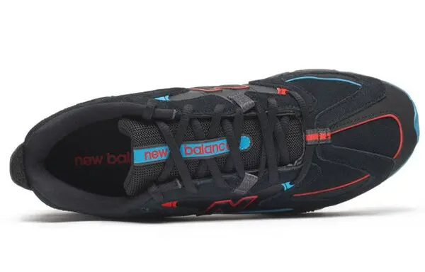 NEW BALANCE 828 Sneakers - Black