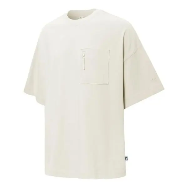 PUMA Logo Pocket T-shirt - Beige