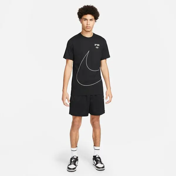 Nike Swoosh T-shirt