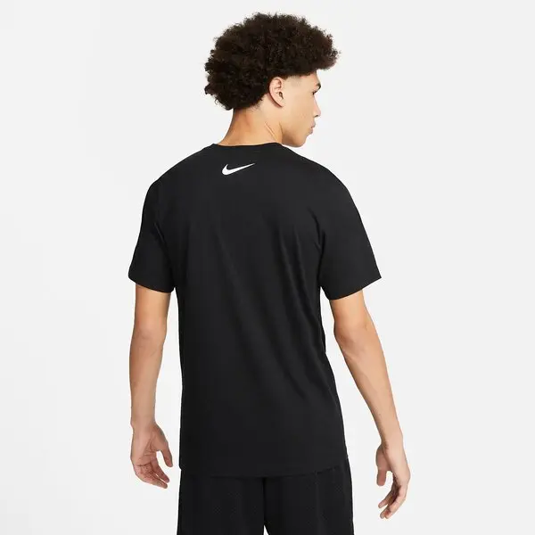 Nike Swoosh T-shirt