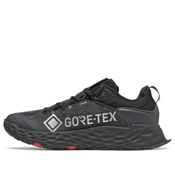 NEW BALANCE Fresh Foam Hierro V5 Gore-tex Sneakers - Black