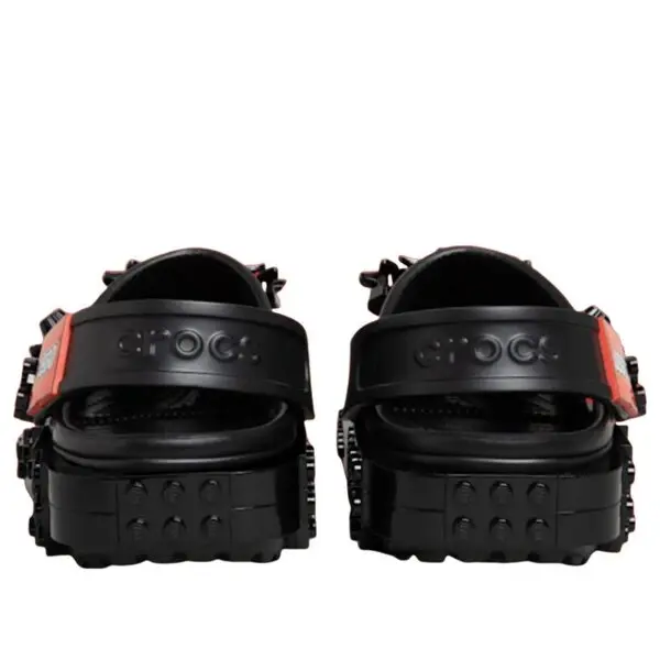 CROCS X Lego Classic Clog - Black/red