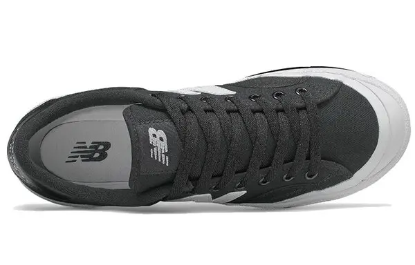 NEW BALANCE Low Top Sneakers - Black