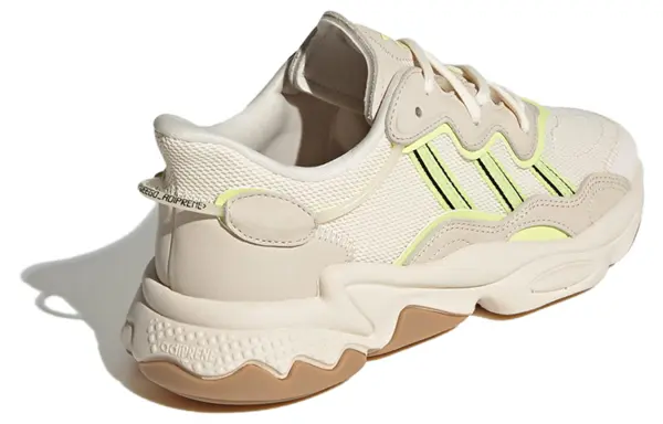 Adidas Originals Ozweego Sneakers - Beige/yellow
