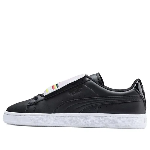 PUMA Basket Badge Casual Sneakers - Black/white
