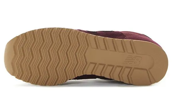 NEW BALANCE 520 Sneakers - Wine Red