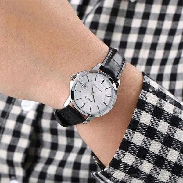 Casio Quartz Leather Strap Watch