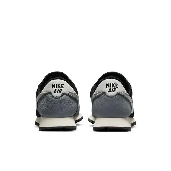 Nike Pegasus 83 Low Top Sneakers - Black/phantom/cool Grey