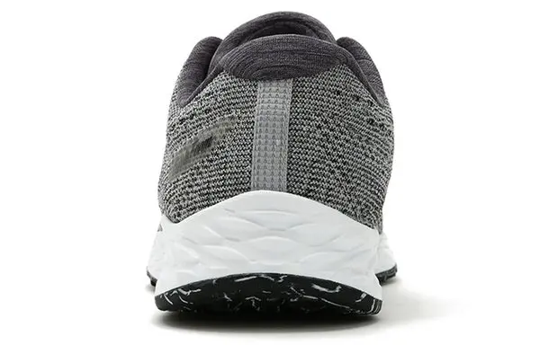 NEW BALANCE Fresh Foam Arishi Low Top Sneakers - Gray/white