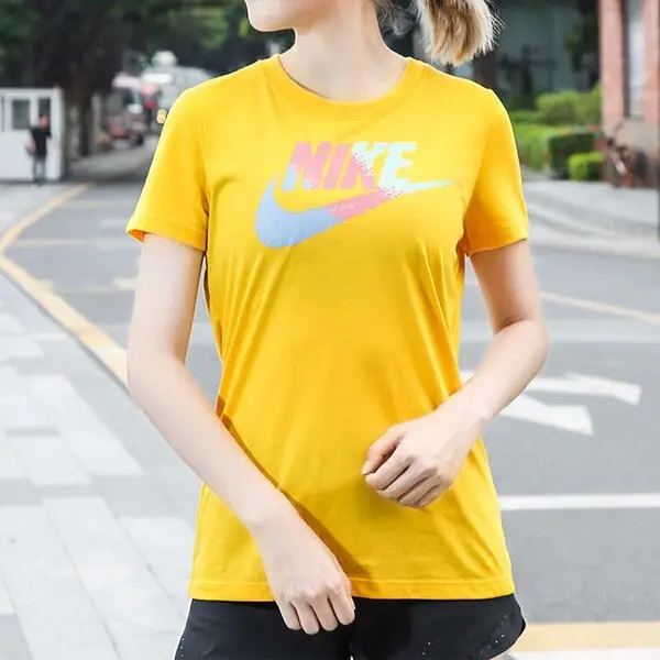 Nike Graphic T-shirt