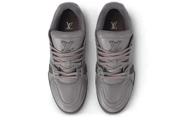 LOUIS VUITTON Trainer Sneakers